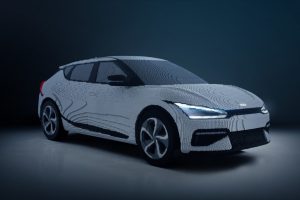 Kia EV6 De Tamaño Real Llega A Milán En Forma De LEGO